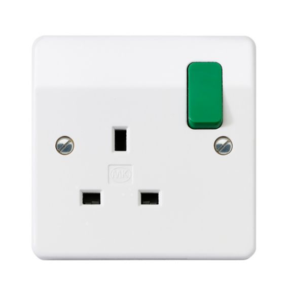 MK Logic Plus K2757D2WHI 13A 1 Gang DP Socket with Green Rockers & Dual ...